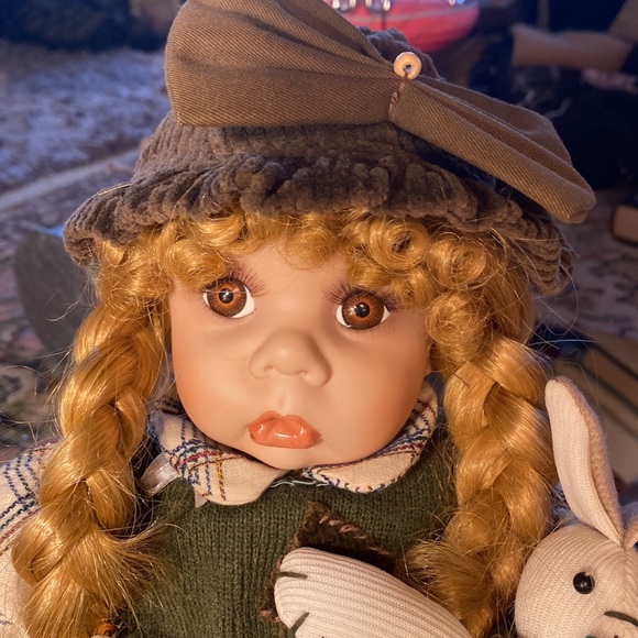 Tricia | Other | Vintage Tricia Porcelain Doll In Euc With Original Tag ...